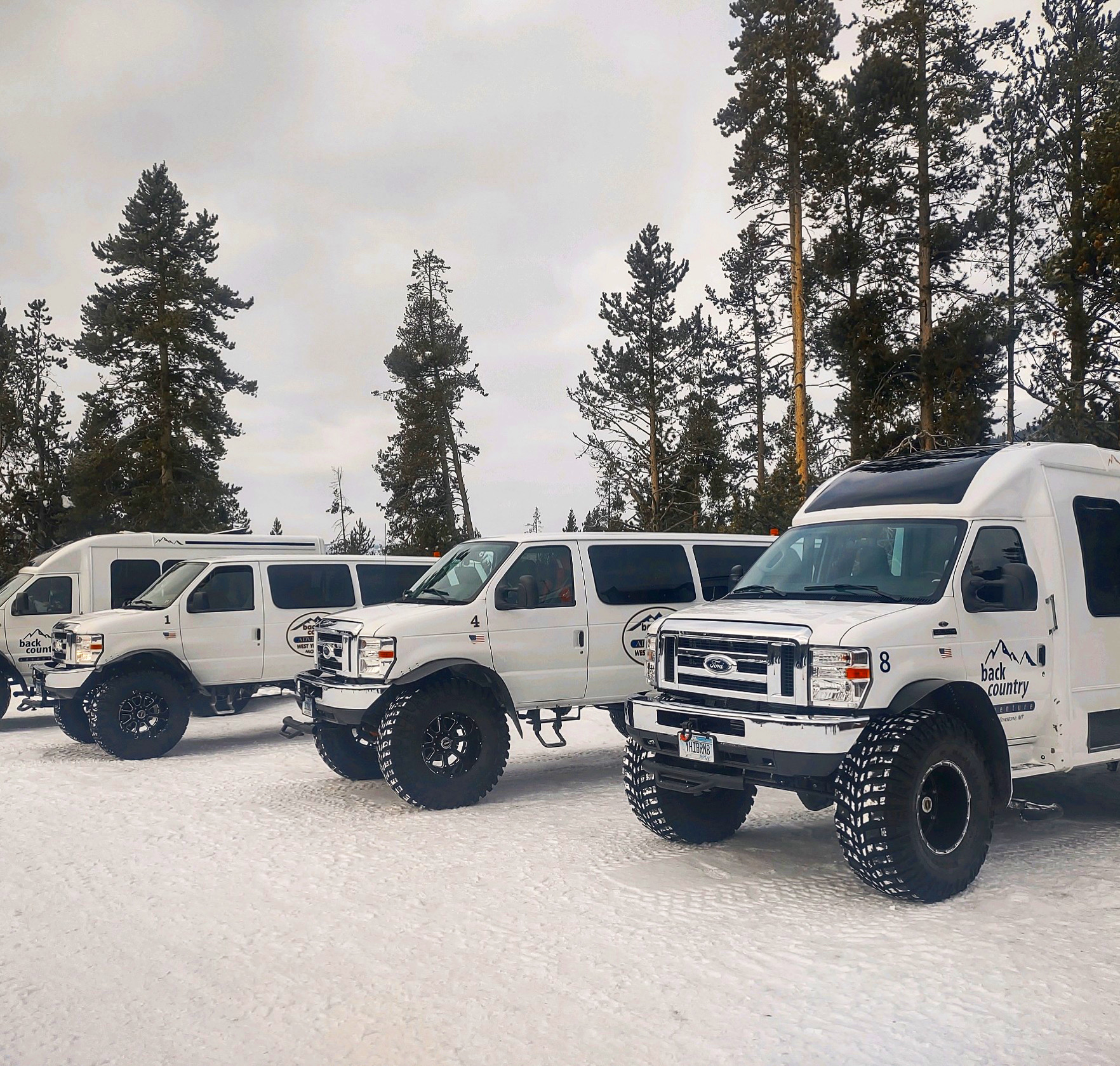 Snowcoach Tours – Backcountry Adventures